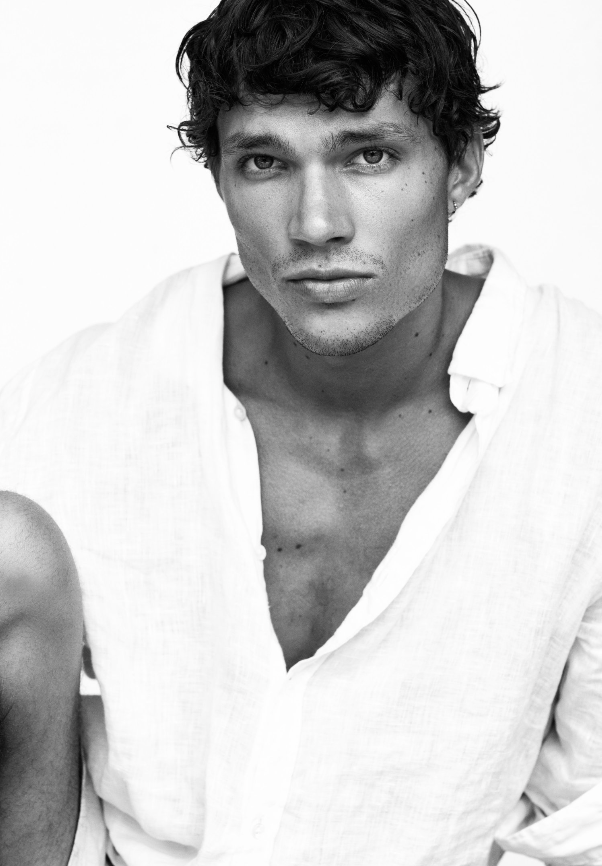 Dominic Carisch | Modellink