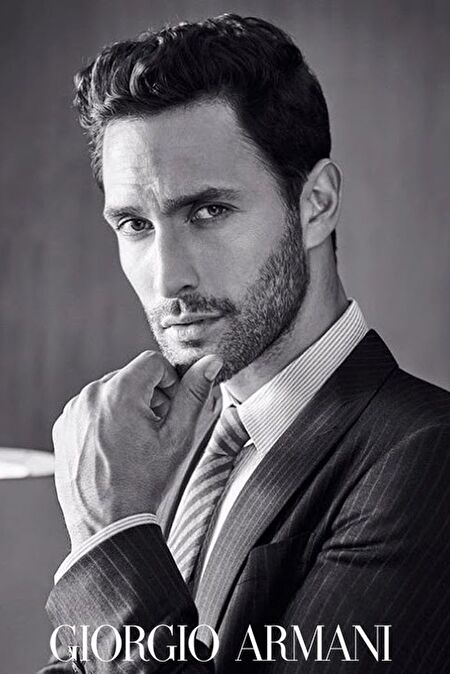 La Novia De Noah Mills Model Noah Mills's Runway & Red Carpet Photos