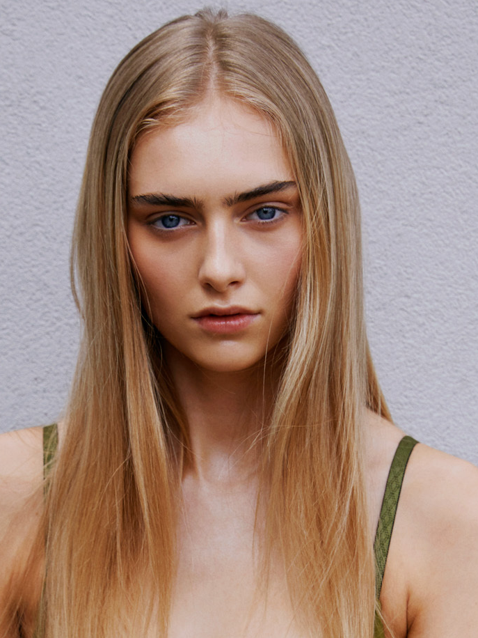 Ida | Select Paris | Select Model Management