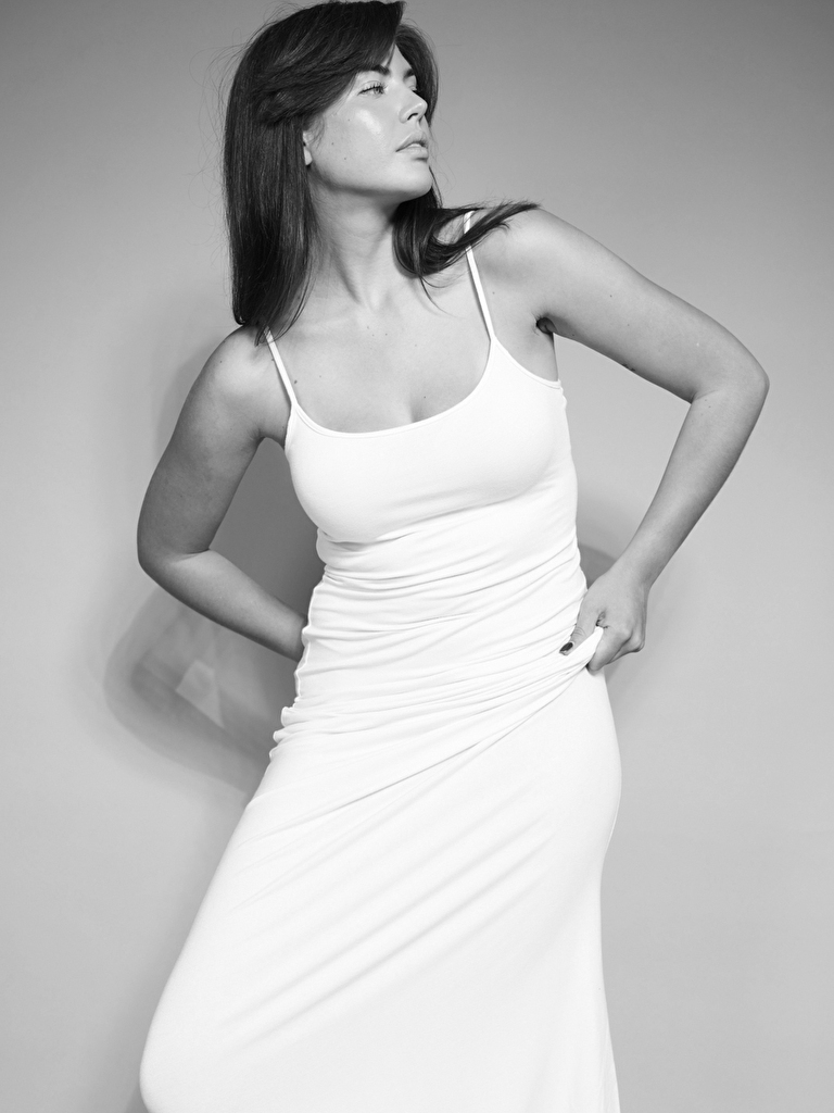 AMELIA CUTHBERT | Select London | Select Model Management