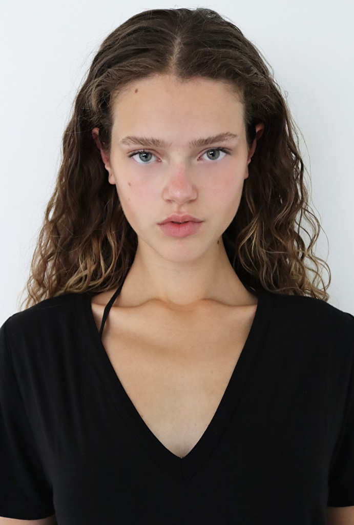 Alva Lauren | Modellink