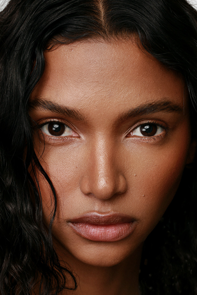 Luisa Perez | Female | Modellink