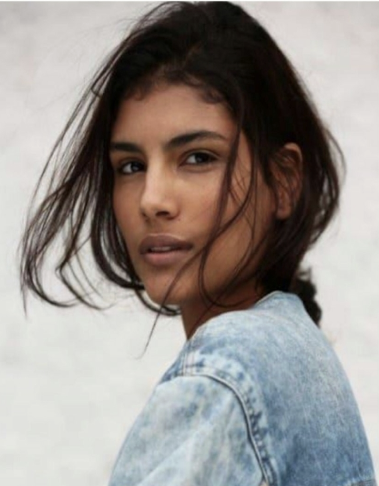 Caroline Prates | Women | Modellink