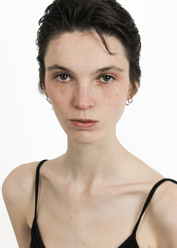EL Matthews | Select Milano | Select Model Management