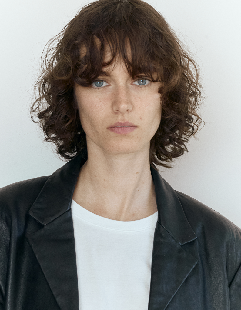 Hannah Claverie | Select Milano | Select Model Management