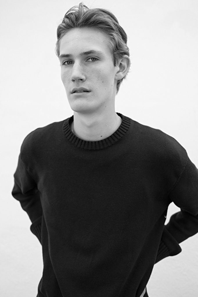Harper | Select London | Select Model Management
