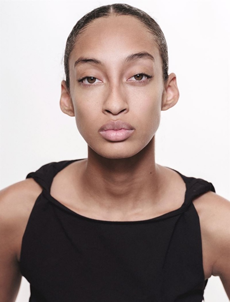 Mary Diaz | Women | Select Paris | Select Model Management