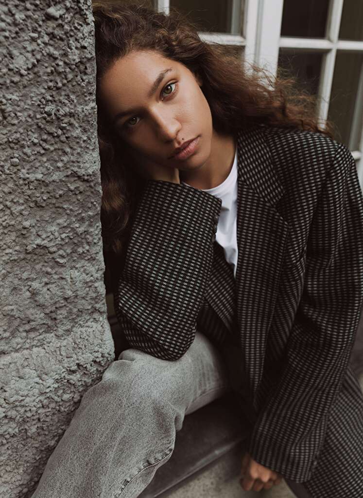 Noa Blaaker | Select Paris | Select Model Management