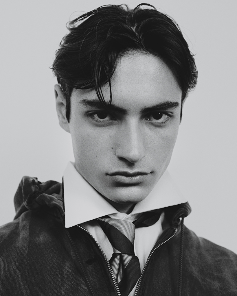 NOA NEVEUX | Select Paris | Select Model Management