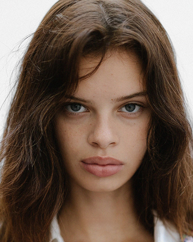 Noa Lotus | Select London | Select Model Management