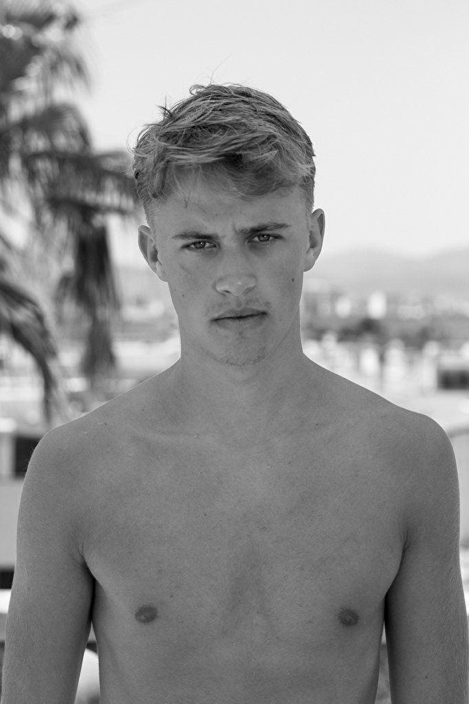 Elliot Reichel | Modellink