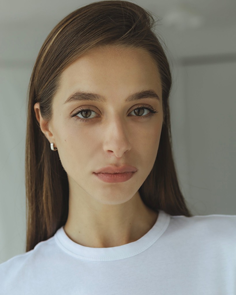 Yuliia Bauer | Select Paris | Select Model Management