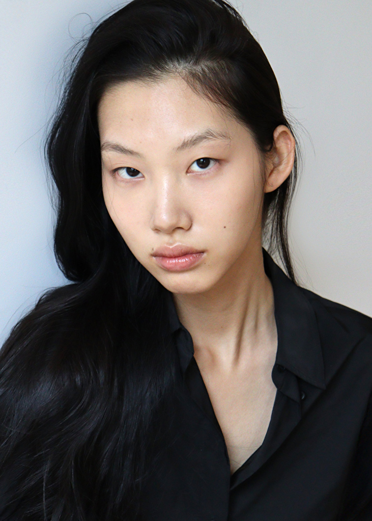 Roe Han | Select London | Select Model Management
