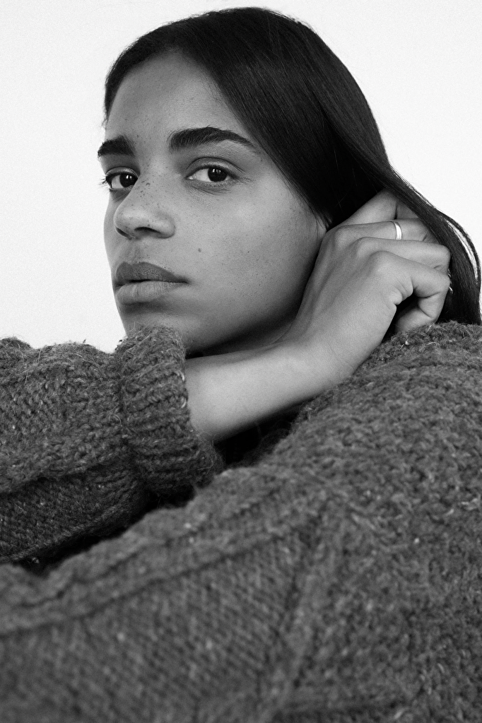 Amanda V | Modellink