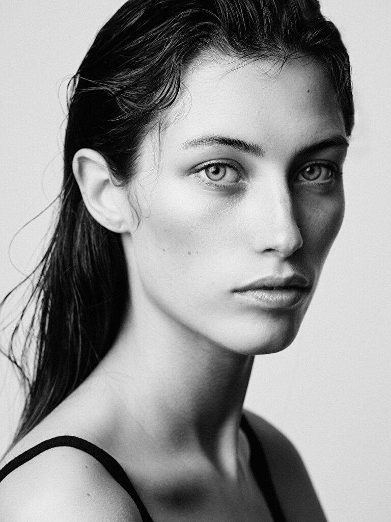 Rie Larsson | Select London | Select Model Management