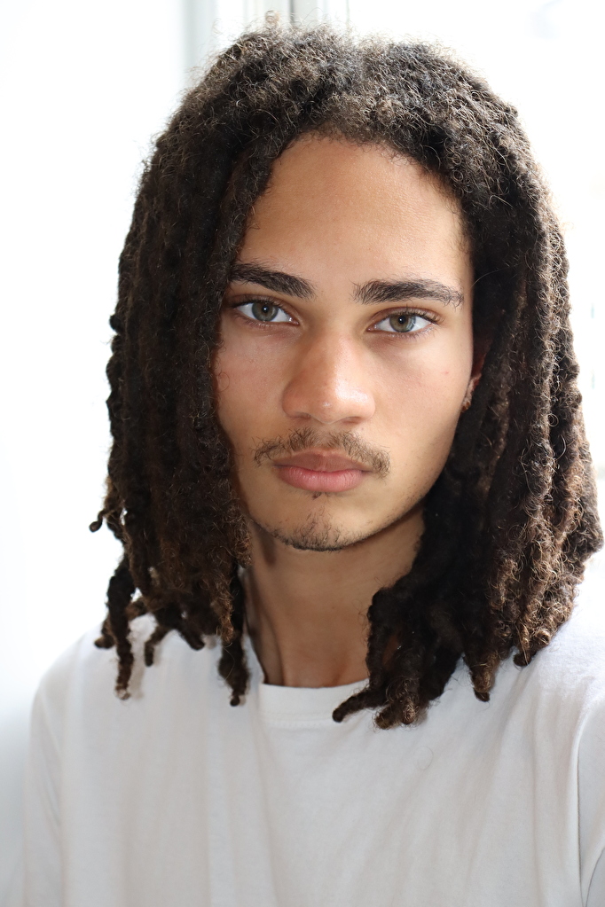 Leon | Select London | Select Model Management
