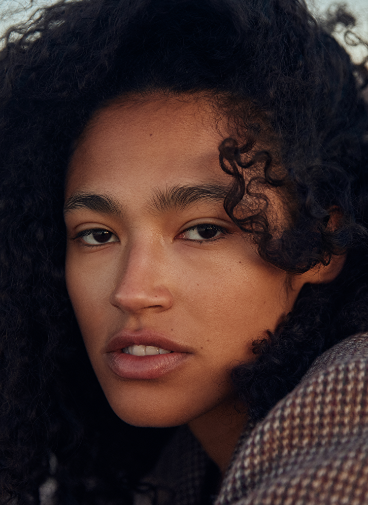 Zoe | Select Stockholm | Select Model Management