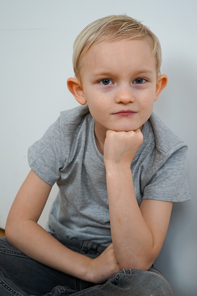 Elliot 120 | Modellink