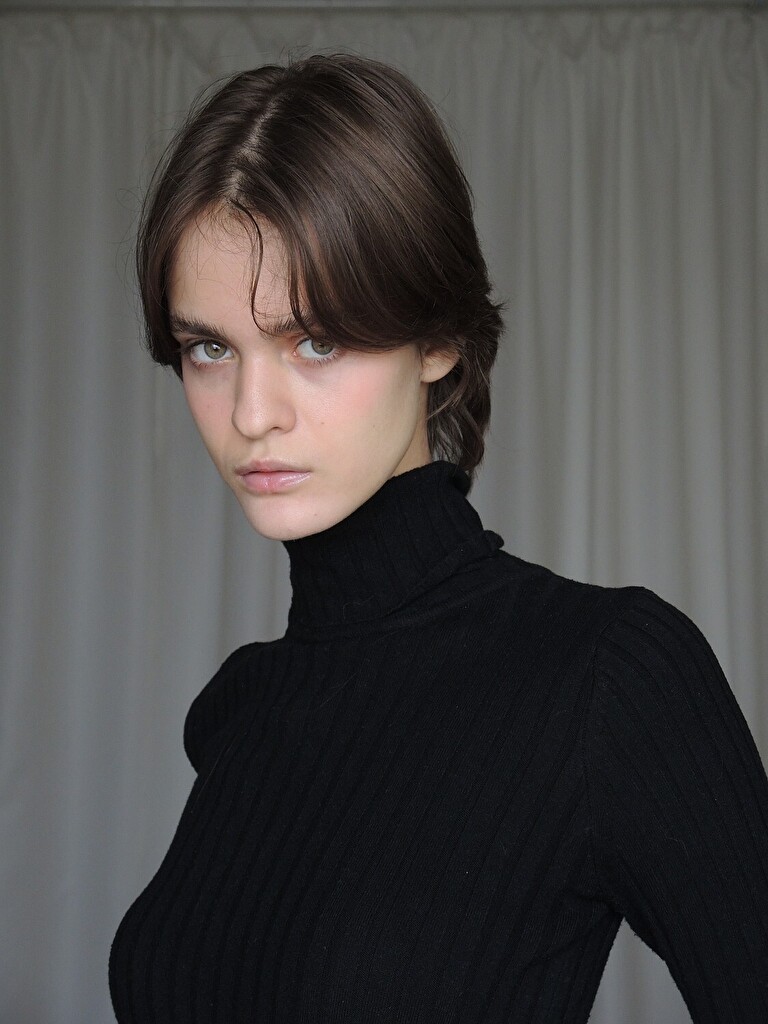 Leon Leonova | Select Paris | Select Model Management