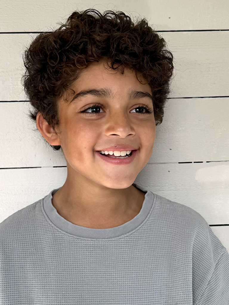 Charles 141 | Modellink