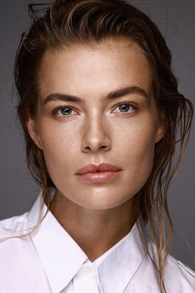 Frederique Brons | Female | Modellink